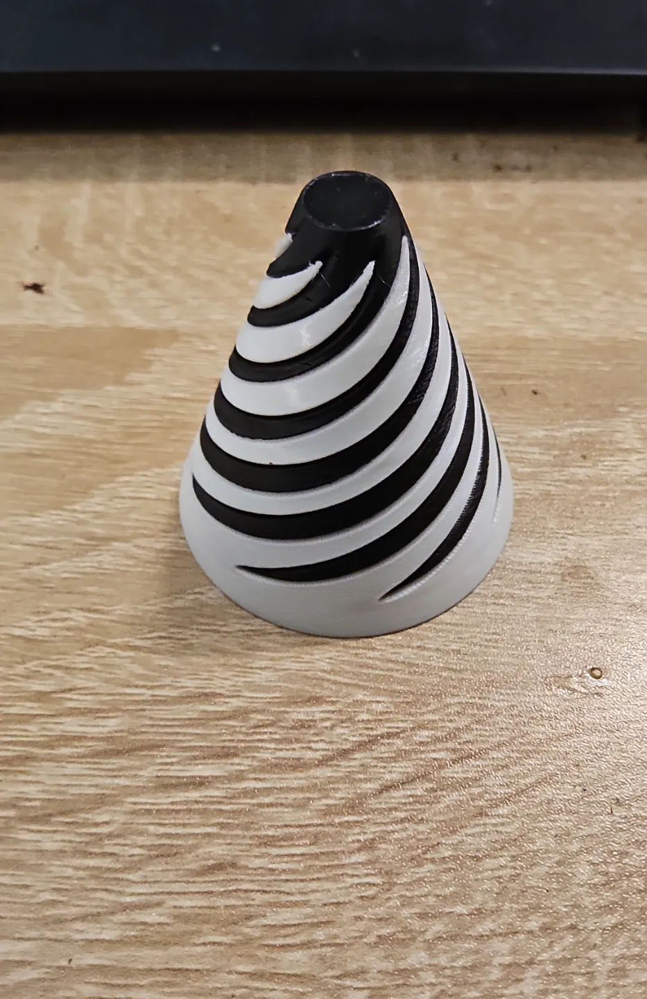 Pass-through fidget by T&T Production - MakerWorld