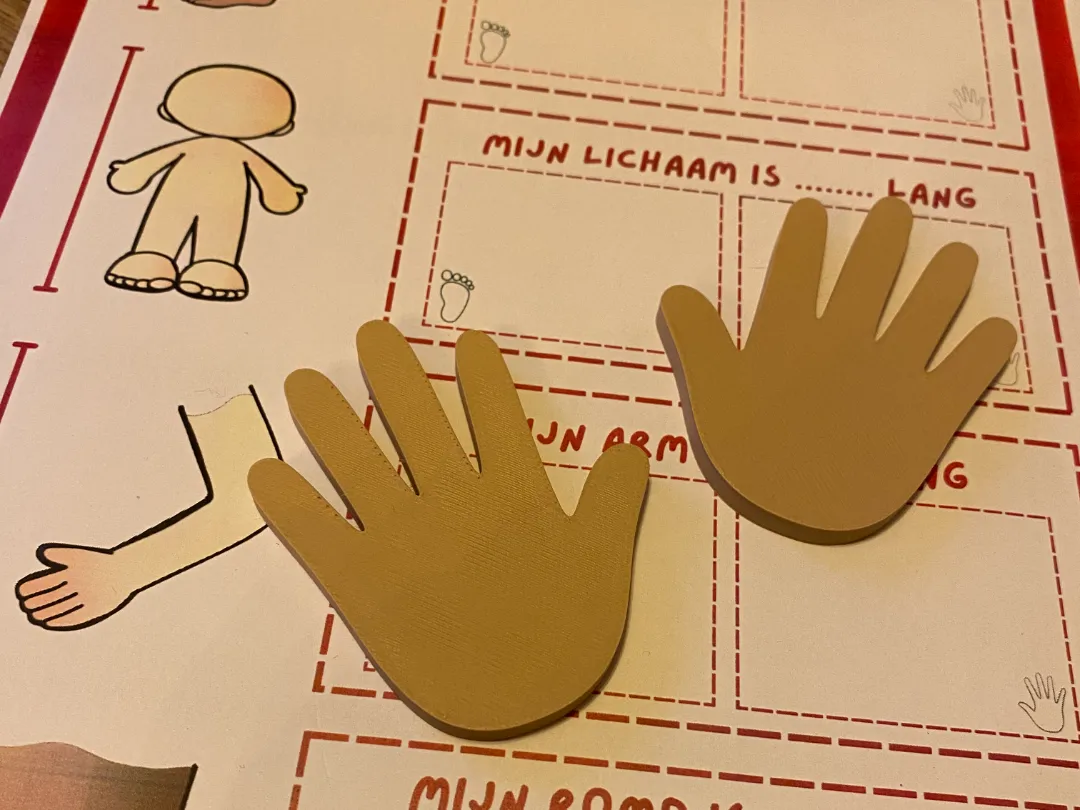 Suspended Hand (Juf Sara's bundle) - Free 3D Print Model - MakerWorld