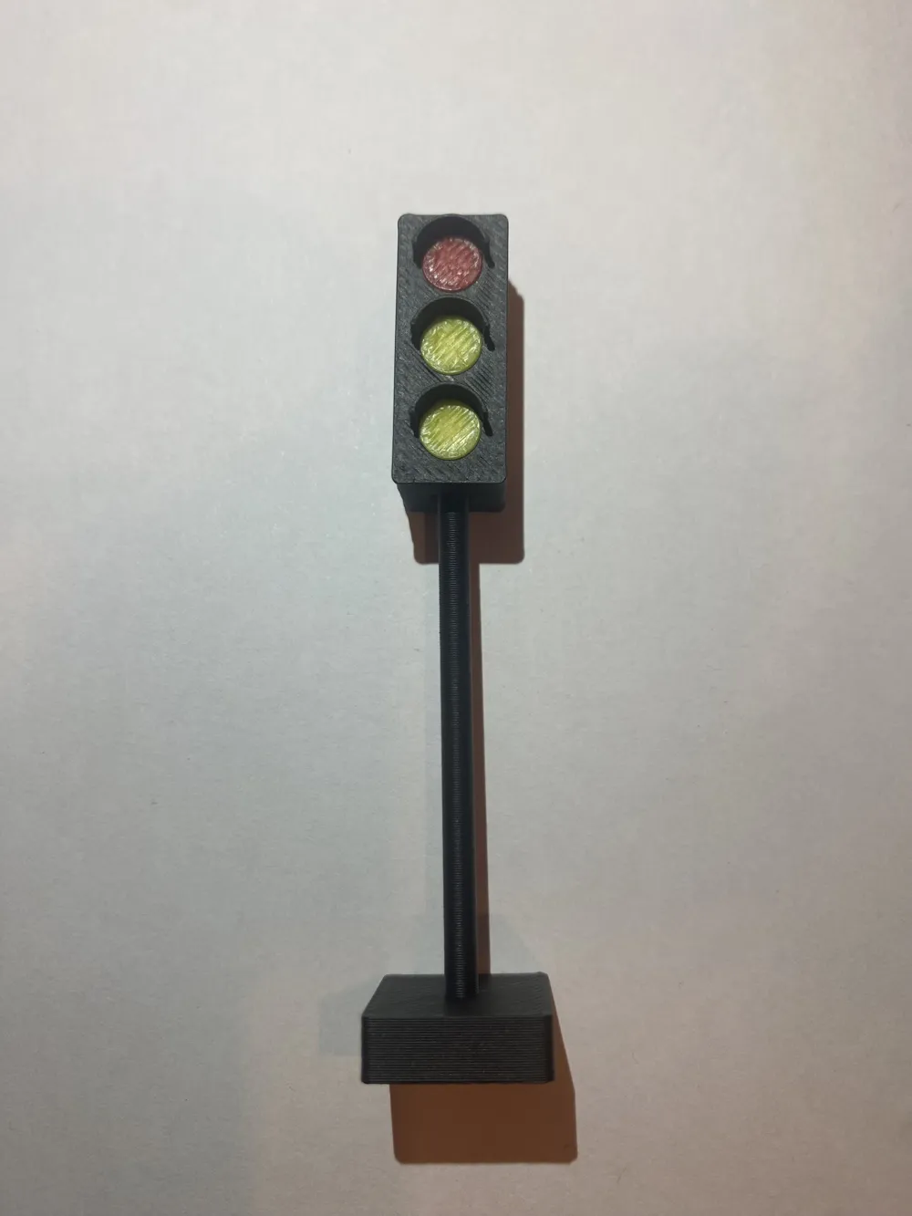 Miniature Traffic Light with Plug-in System by lolR42 MakerWorld ...
