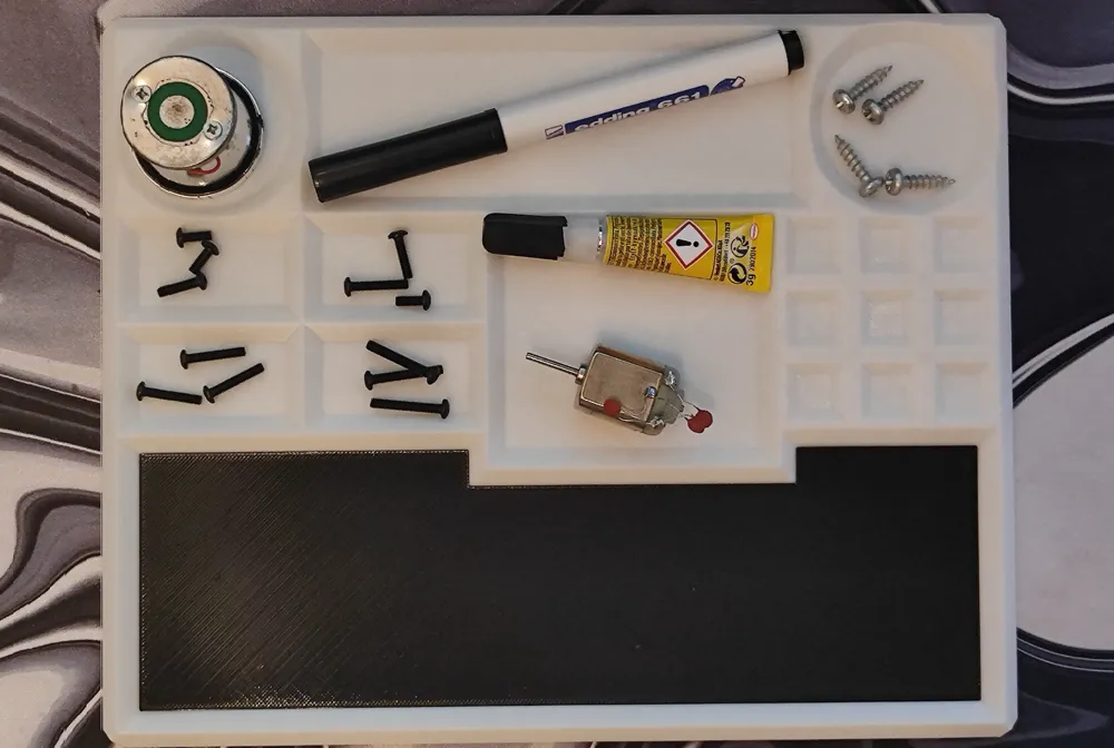 Screw organizer with TPU cutting mat. by 3d atze - MakerWorld