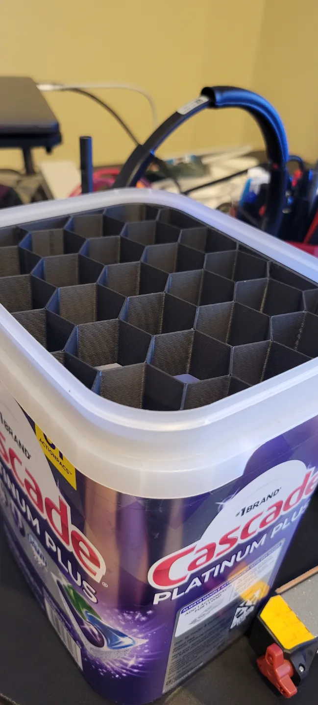 Cascade dish pod flower grid for harvesting by kevin.osborn - MakerWorld