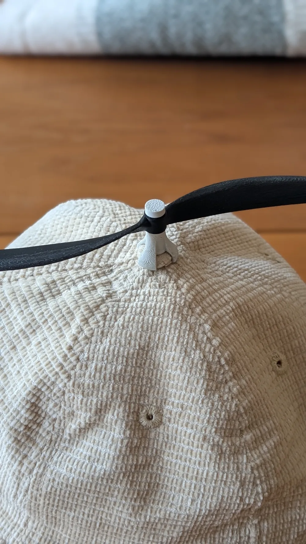 Pop-On Cap Propeller – Snap & Spin with Style! by Jelly Panic Labs MakerWorld: Download Free 3D ...