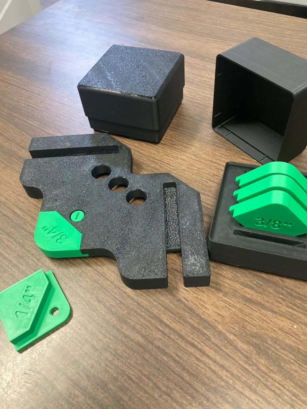 Plates Holder Lid - gridfinity - 5 plates (2x3) by 3D_Fantacyforge ...