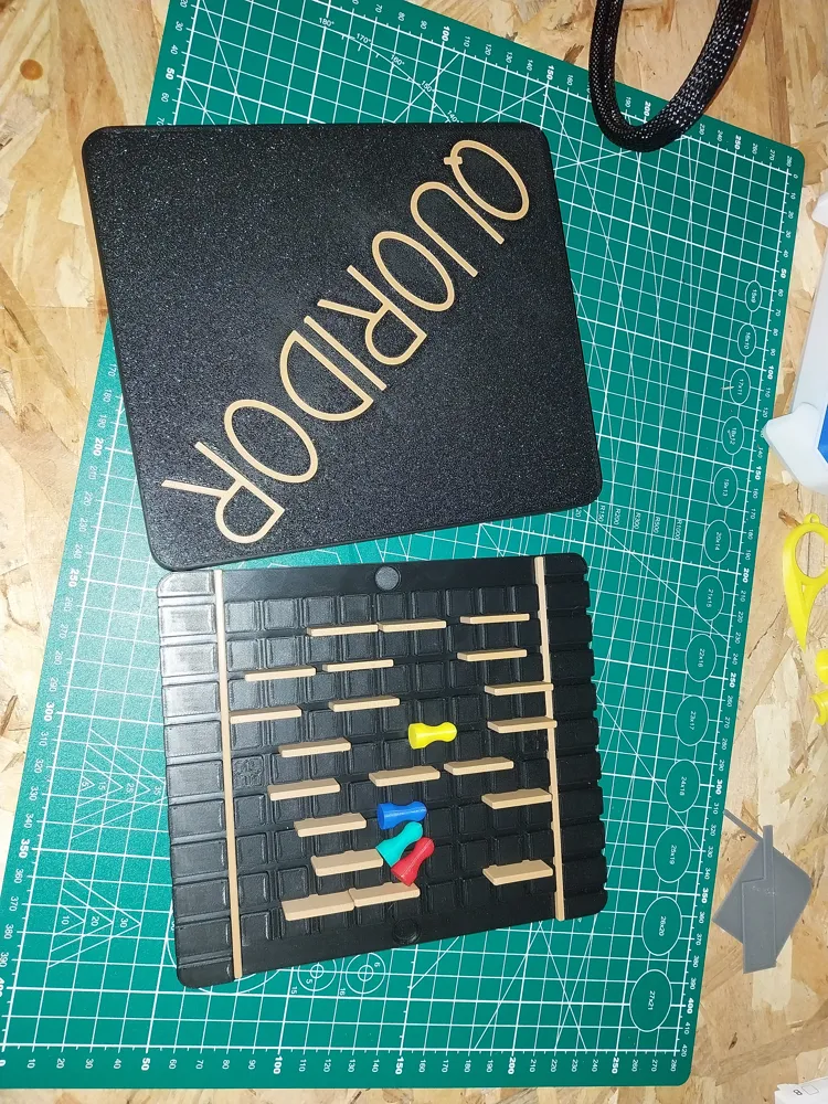 Cover for Quoridor game - Free 3D Print Model - MakerWorld