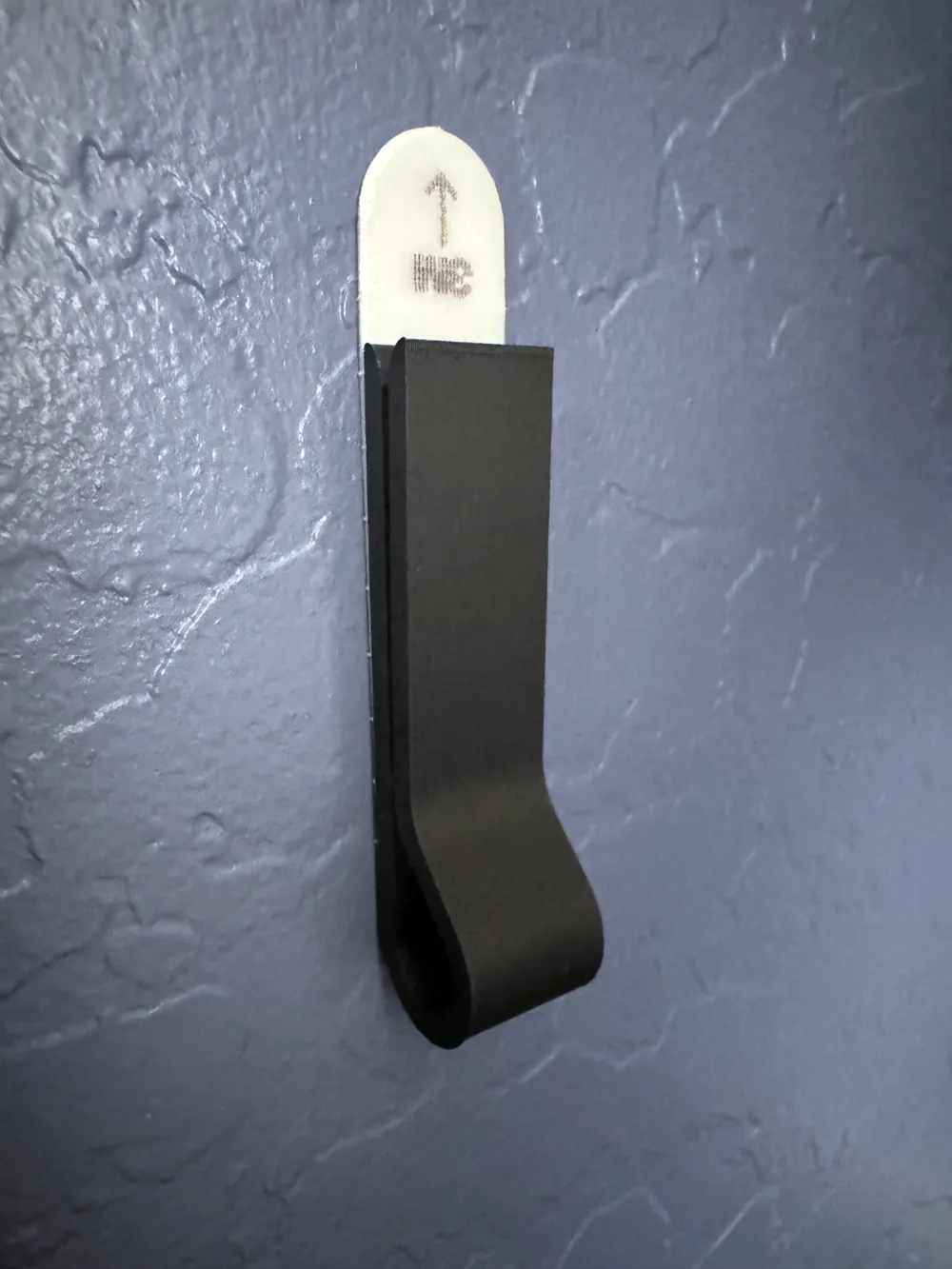 Command Strip Wall Paper Clip by Decomposition - MakerWorld