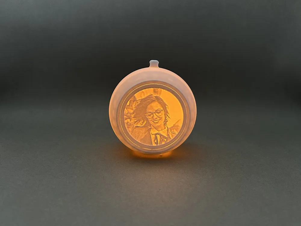 Christmas ornament lithophane with custom photo - Free 3D Print Model ...