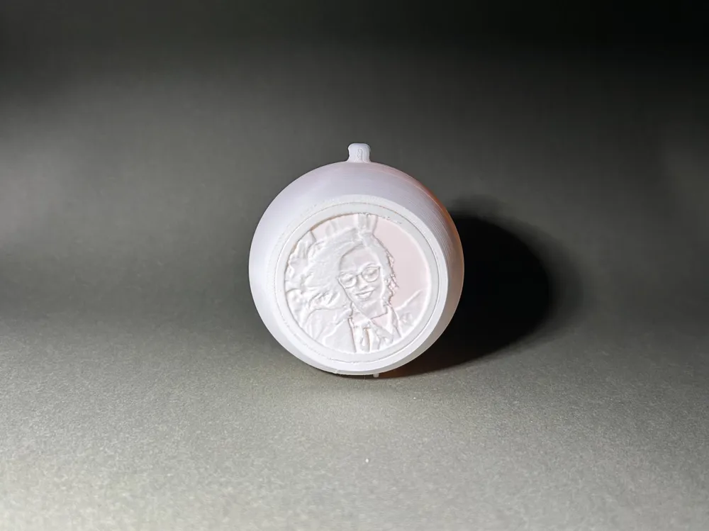 Christmas ornament lithophane with custom photo - Free 3D Print Model ...