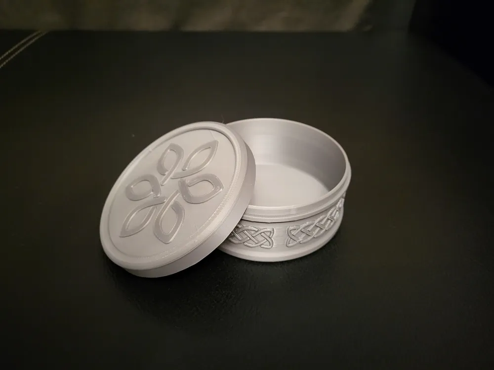 Round Celtic box by fokaszalot MakerWorld: Download Free 3D Models
