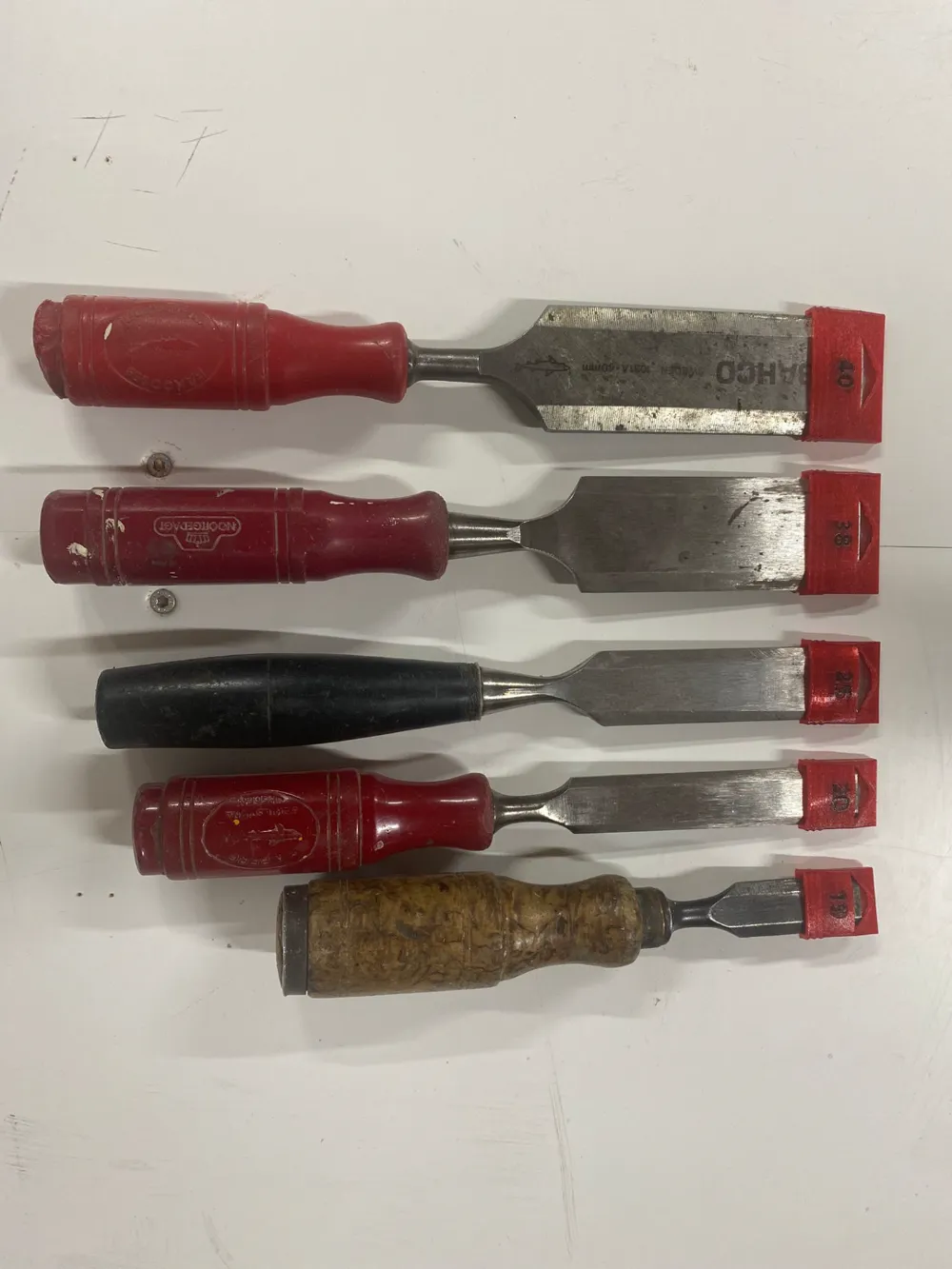 Chisel protectors by KJ Designs - MakerWorld