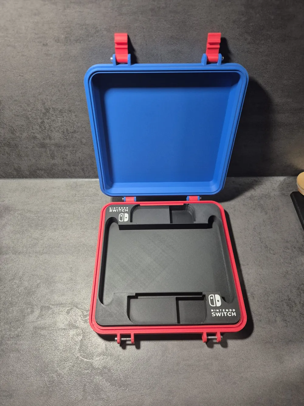 Nintendo Switch 1 / Switch Oled Rugged Box by Zentral_E MakerWorld: Download Free 3D Models