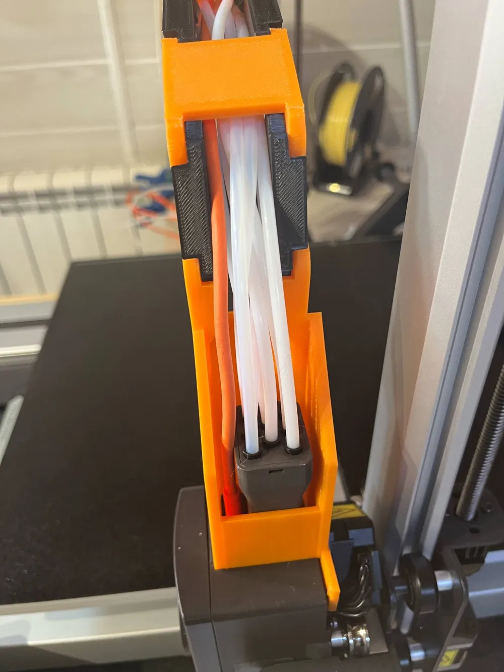 HUB 8/1 Cable Chain Kobra 3 Max - Free 3D Print Model - MakerWorld