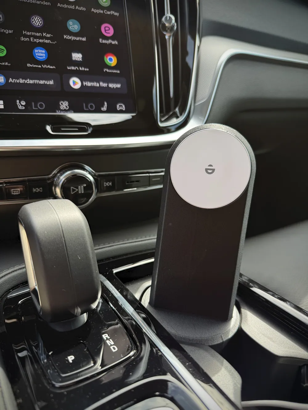 Volvo Wireless Charger/mount for iPhone - Free 3D Print Model - MakerWorld