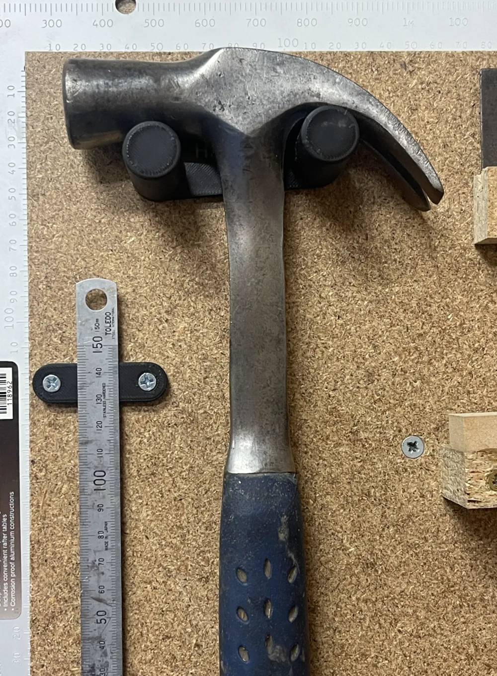 Hammer Wall Mount by DarkLink - MakerWorld
