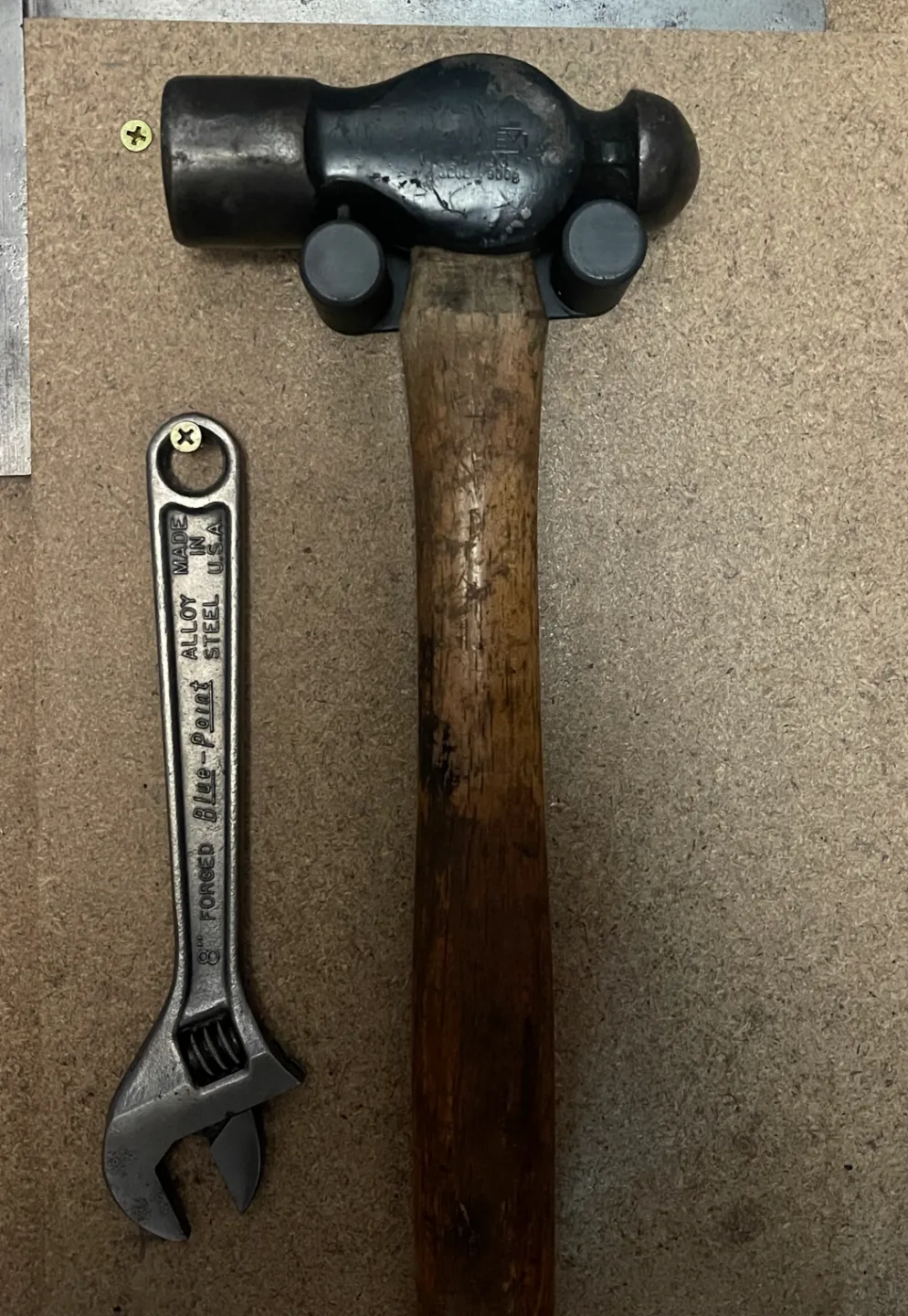 Hammer Wall Mount by DarkLink - MakerWorld