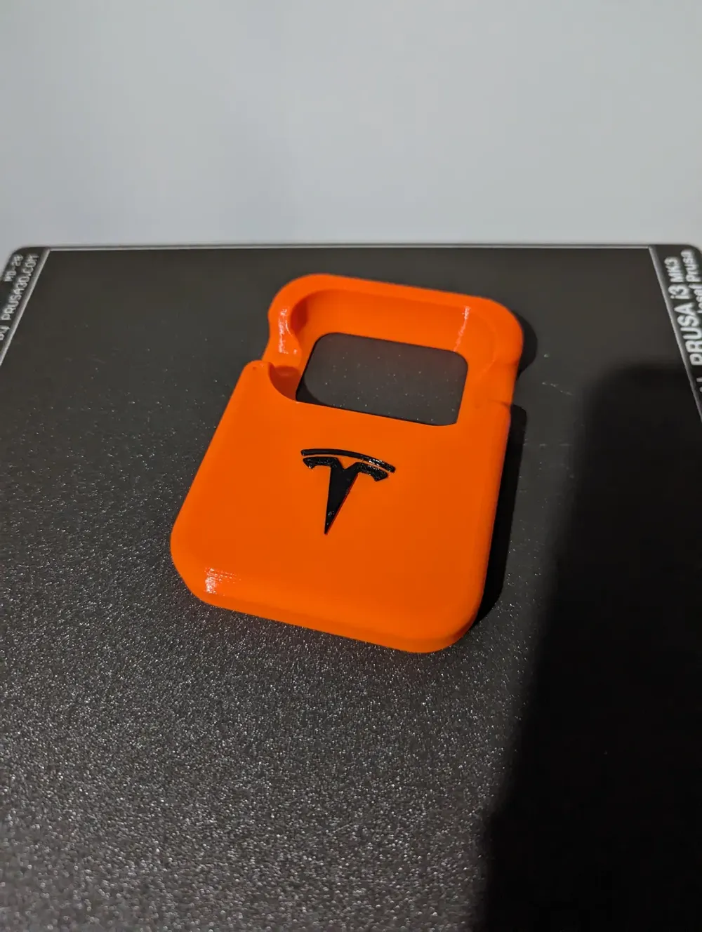 AirPods Pro Wireless Charging Adapter for Tesla Model 3 by Aedon ...