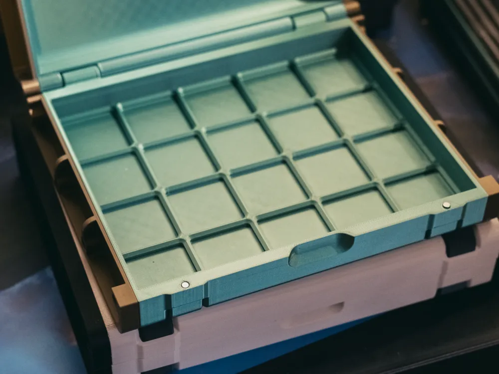 SciFi Container - Gridfinity Edition by Josh-3D MakerWorld: Download ...