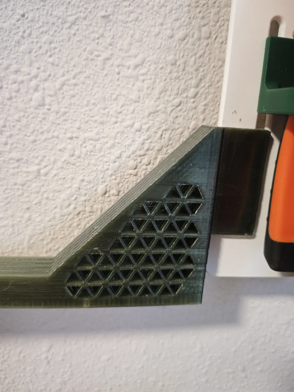 A1 Build plate Skadis holder - Free 3D Print Model - MakerWorld