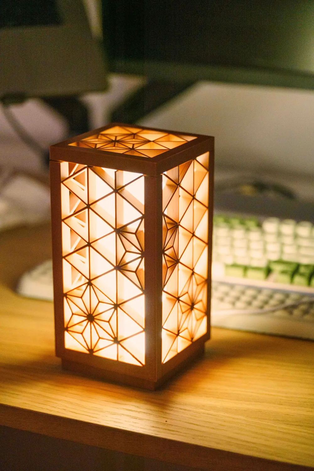 日式组子灯笼，适用于MH001 LED套件（无AMS） - 免费 3D 打印模型 - MakerWorld