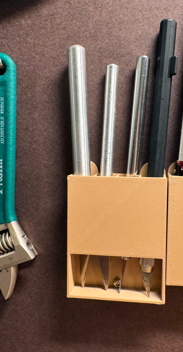 Scalpel Holder by jah - MakerWorld