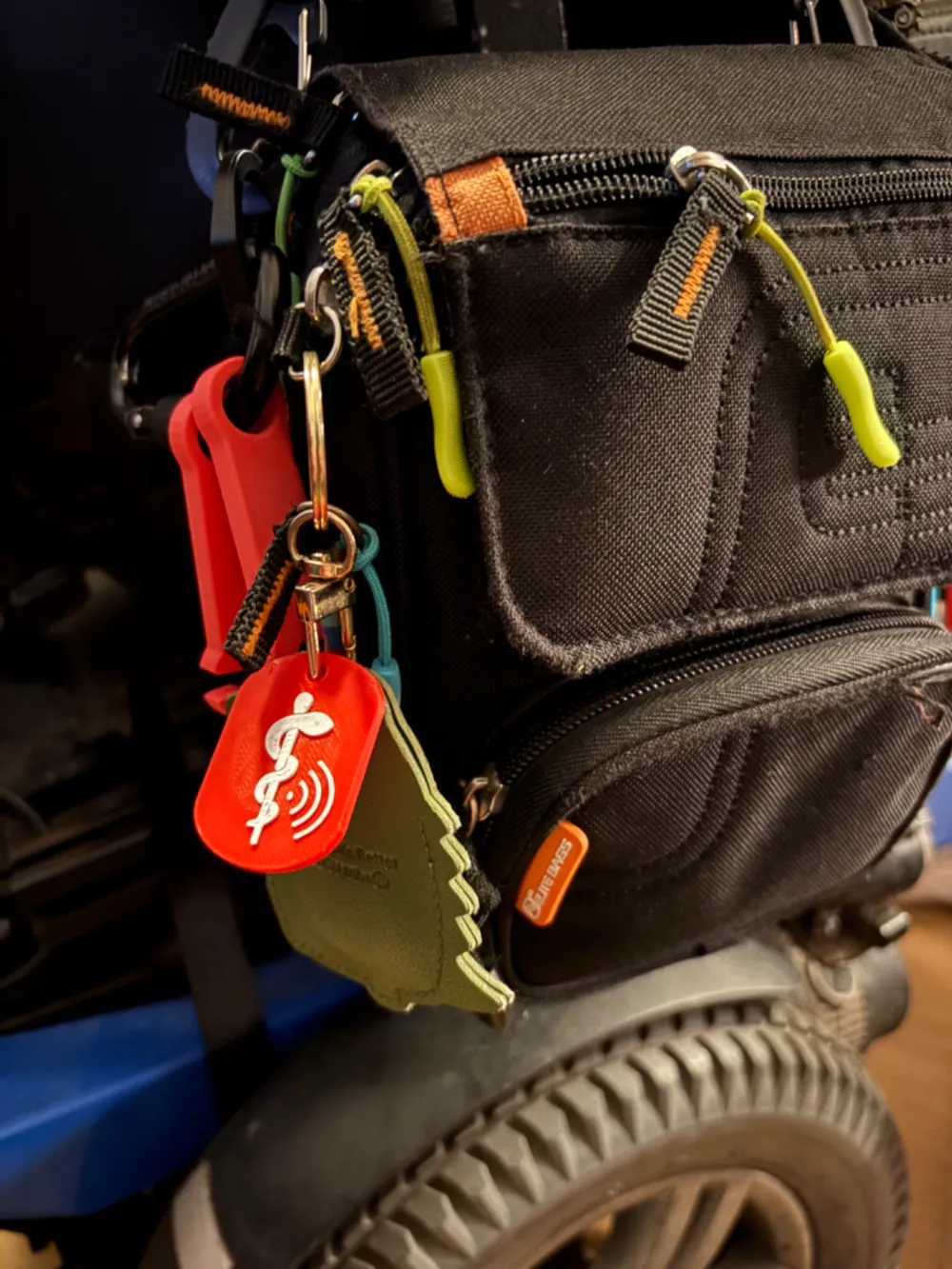 Medical emergency Tag from Bambu spool NFC by familieKP MakerWorld ...