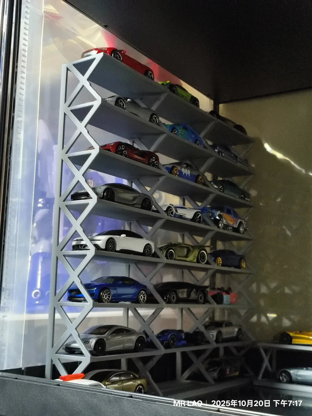 Awesome 1/64 series! Hot Wheels 8-layer display stand by JUPITER TOYS ...