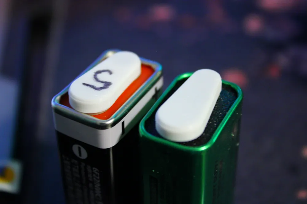 9V Battery Terminal Cover by bowsmin12 - MakerWorld
