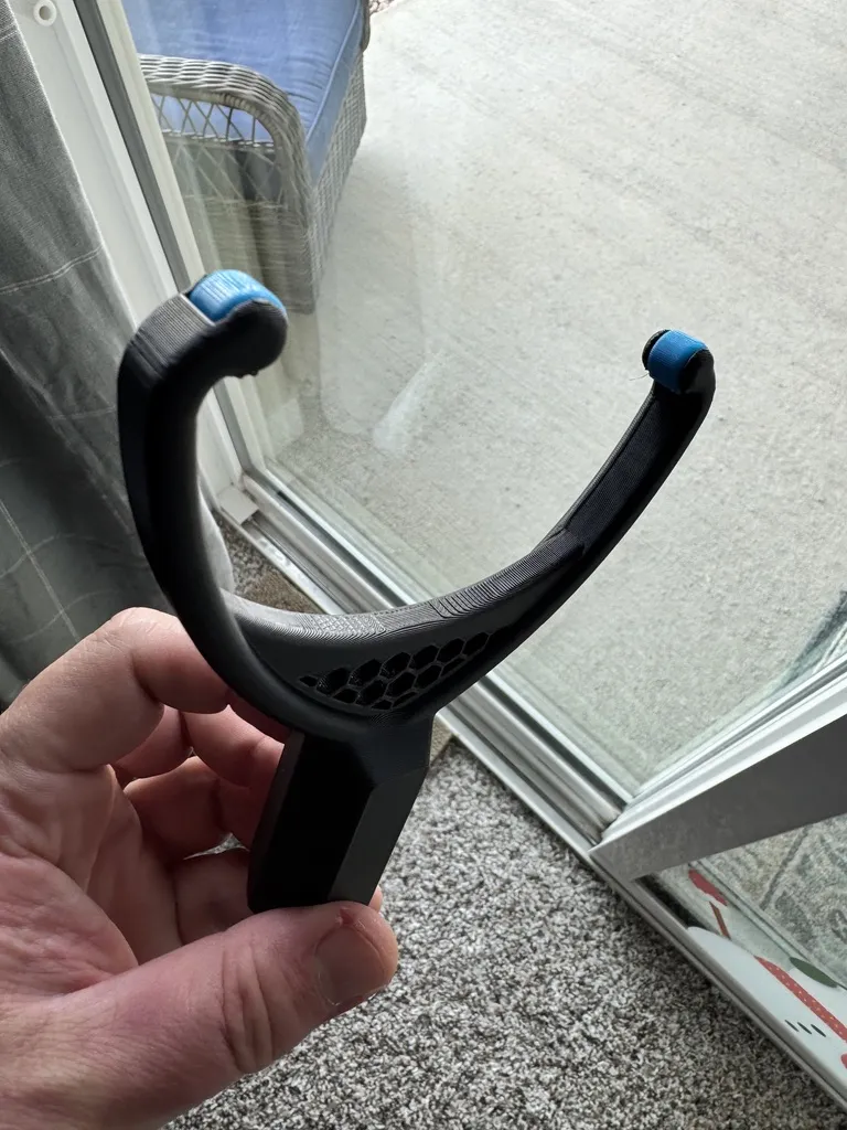 Outdoor Christmas Light Attachment - Free 3D Print Model - MakerWorld