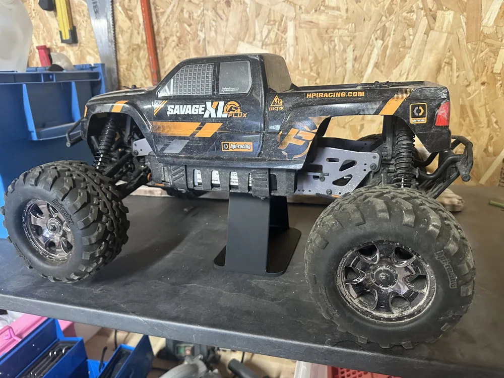 HPI Savage Flux XL stand by Lars Espen MakerWorld: Download Free 3D Models