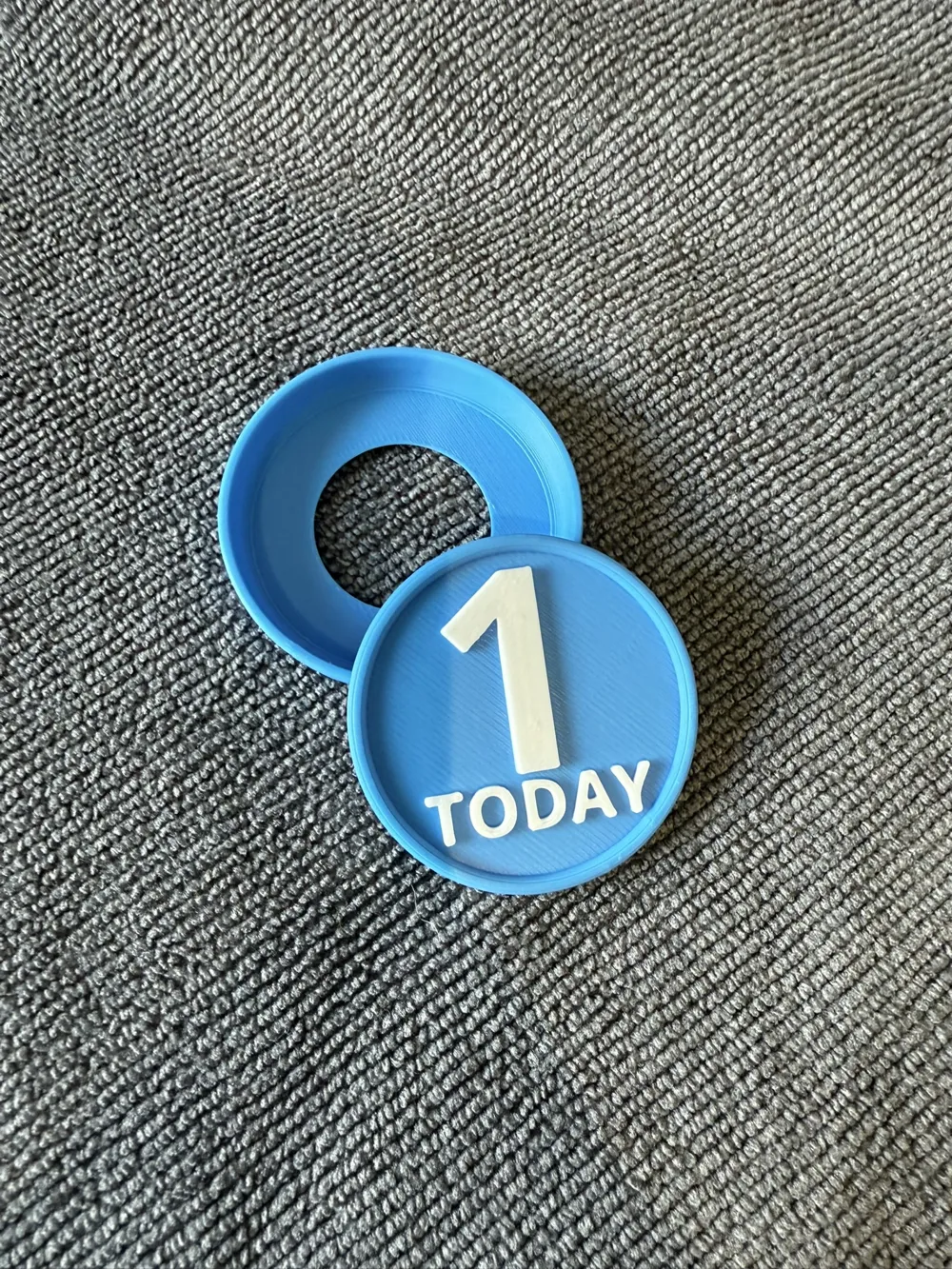 Numbered Birthday Badges by Marto MakerWorld: Download Free 3D Models