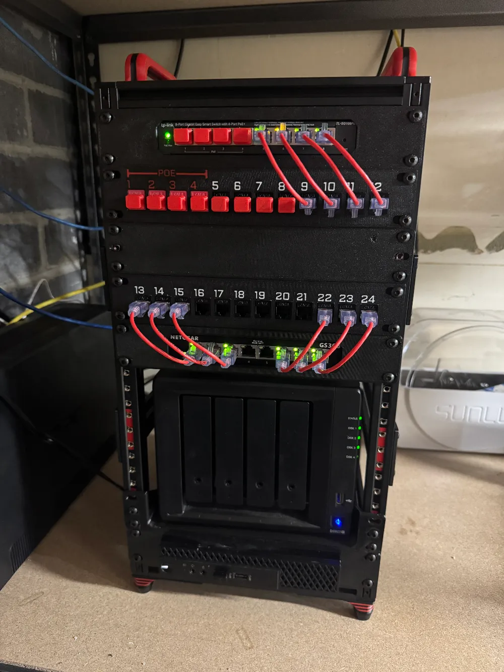 10" Rack NetGear GS308 Mount by Hixagon MakerWorld: Download Free 3D Models