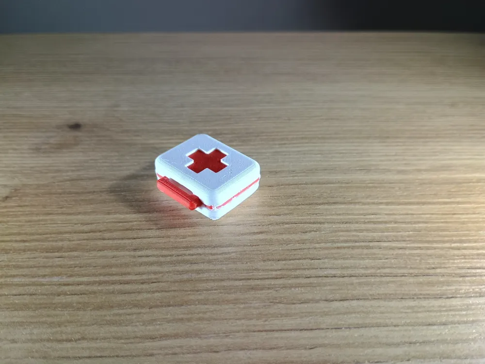 First aid kit box scale toy by Gekon3D - MakerWorld