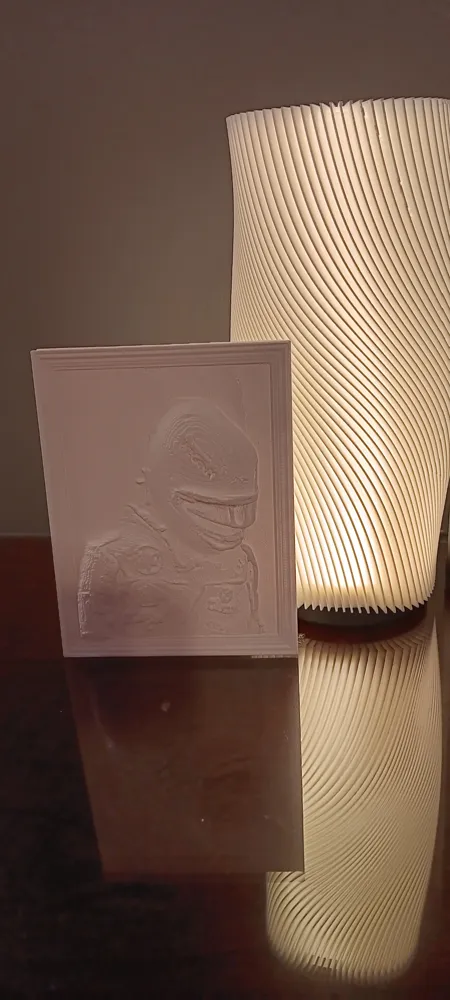 Lewis Hamilton Ferrari Portrait by C.H.A.O.S_MAKER-44 - MakerWorld