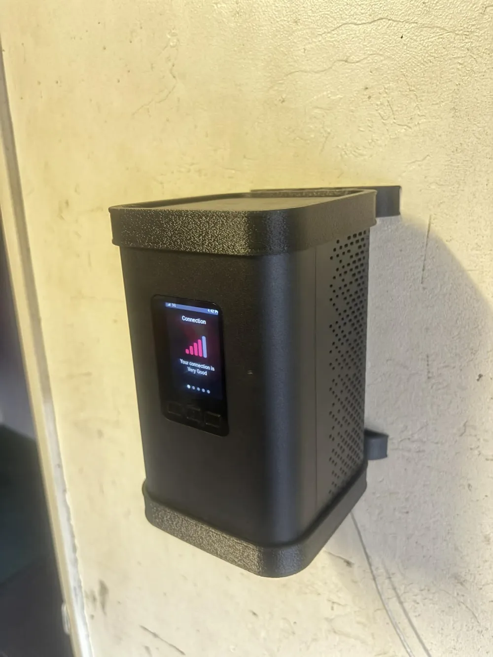 Soporte Seguro KVD21 con Gestión de Cables - Modelo de impresión 3D ...