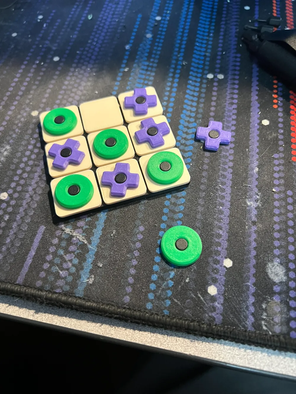 Magnetic Tik-Tac-Toe by spikeon - MakerWorld
