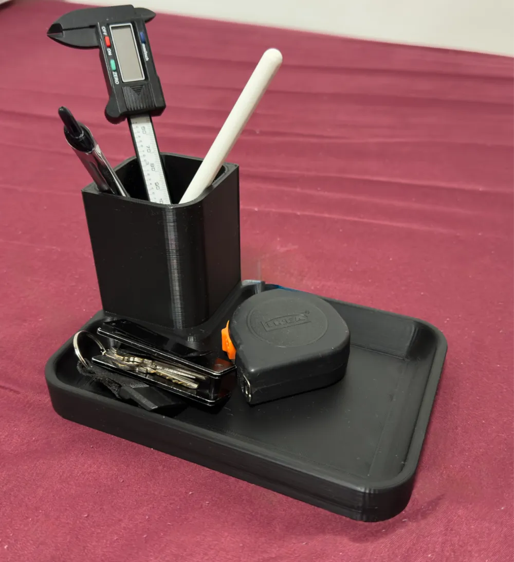 Desk tray with modular pen holder by ML_3D - MakerWorld