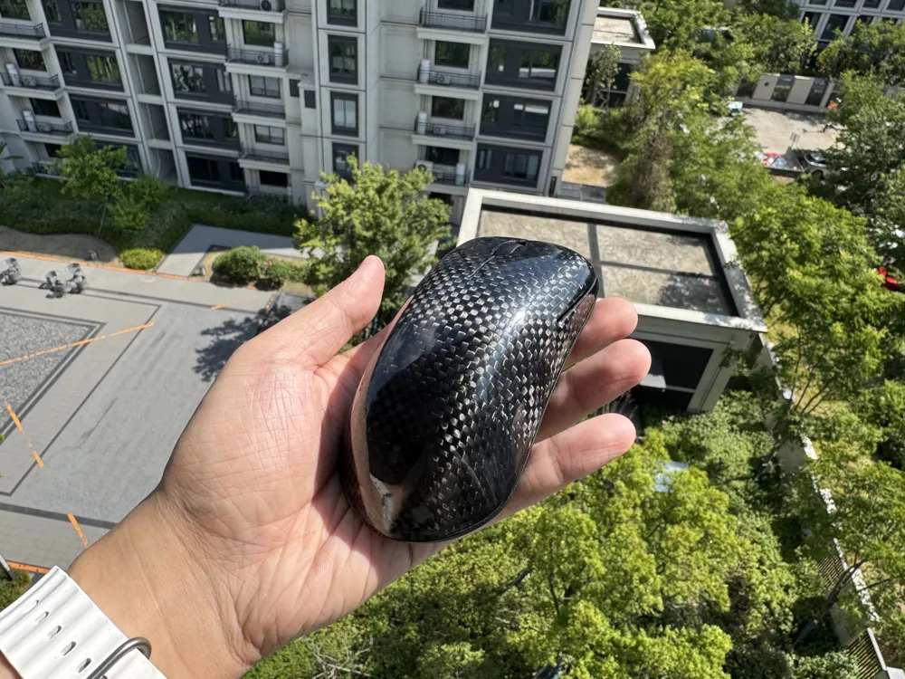 Carbon Fiber Wireless Mouse - Free 3D Print Model - MakerWorld