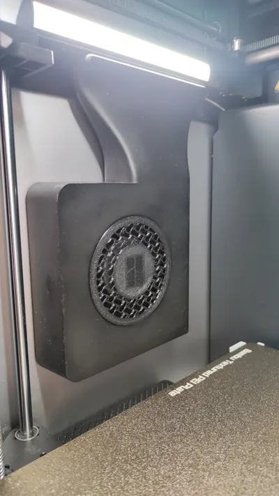 Expandable build plate holder for Bambu Lab X1C, X1CC, P1P build plates ...