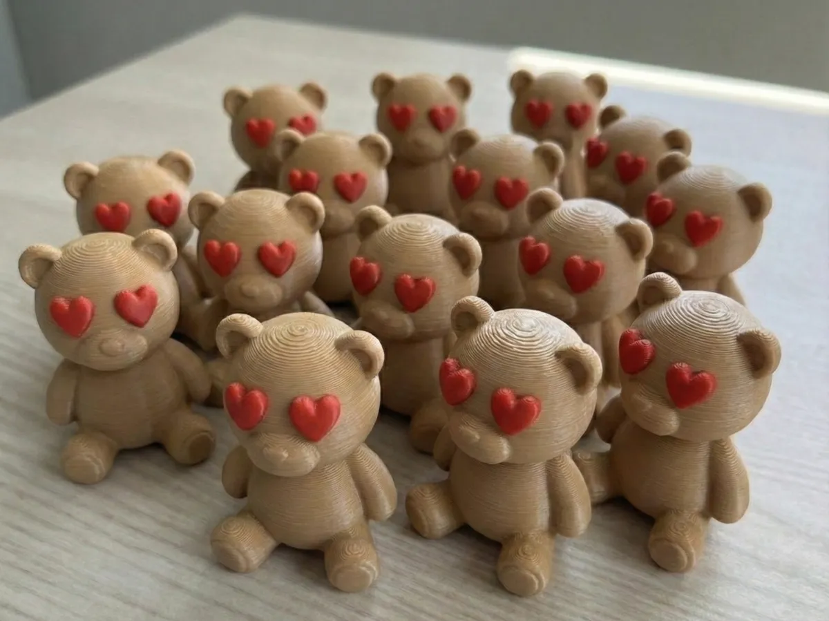 Ursinho de pelúcia apaixonado para o Dia dos Namorados - Modelo ...