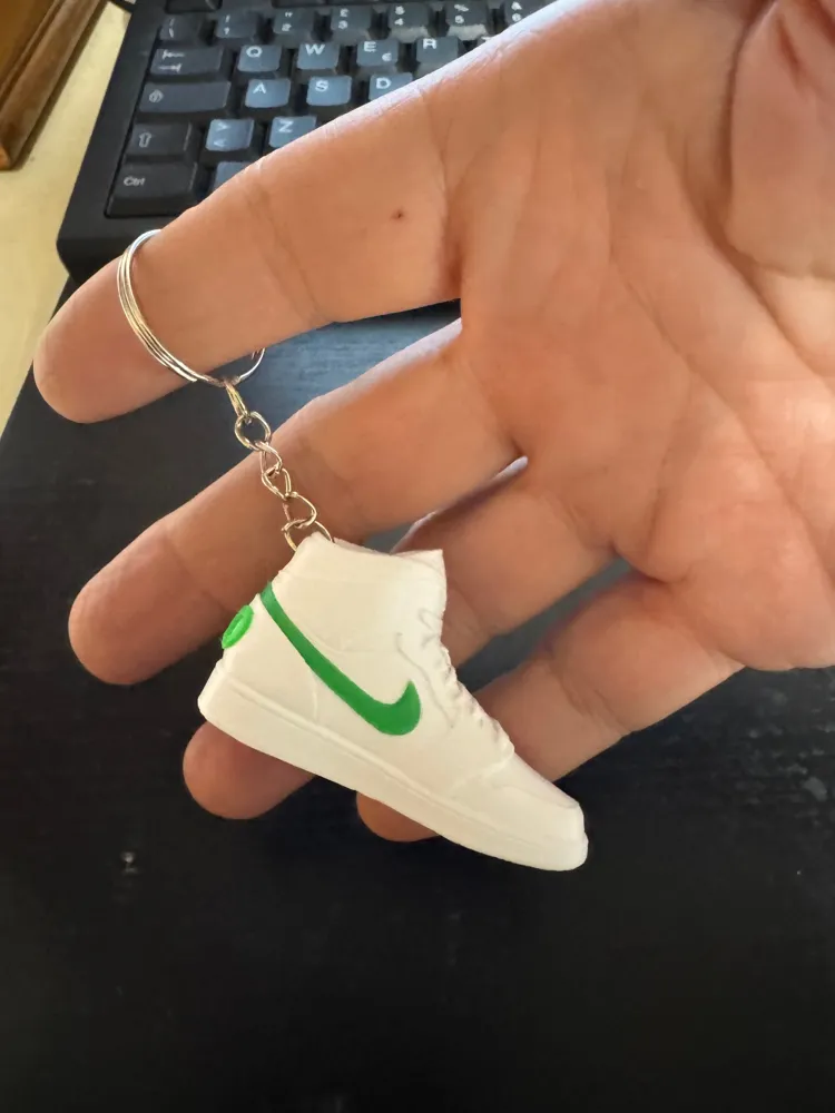 Nike basketball shoe keychain - Free 3D Print Model - MakerWorld