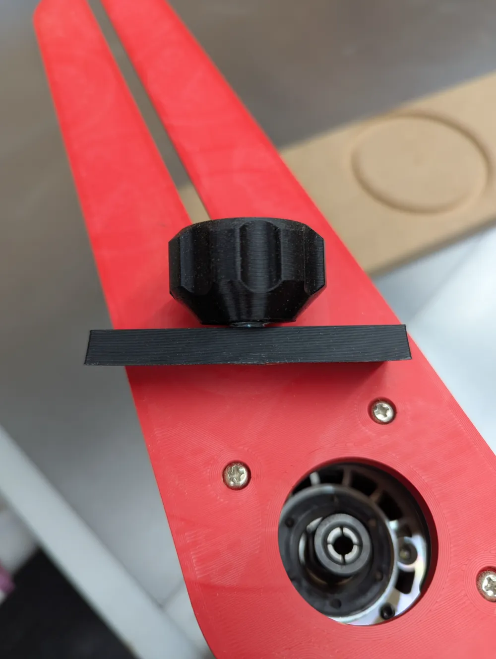 Milwaukee Trim Router Circle Jig by Pleasantly Plump - MakerWorld