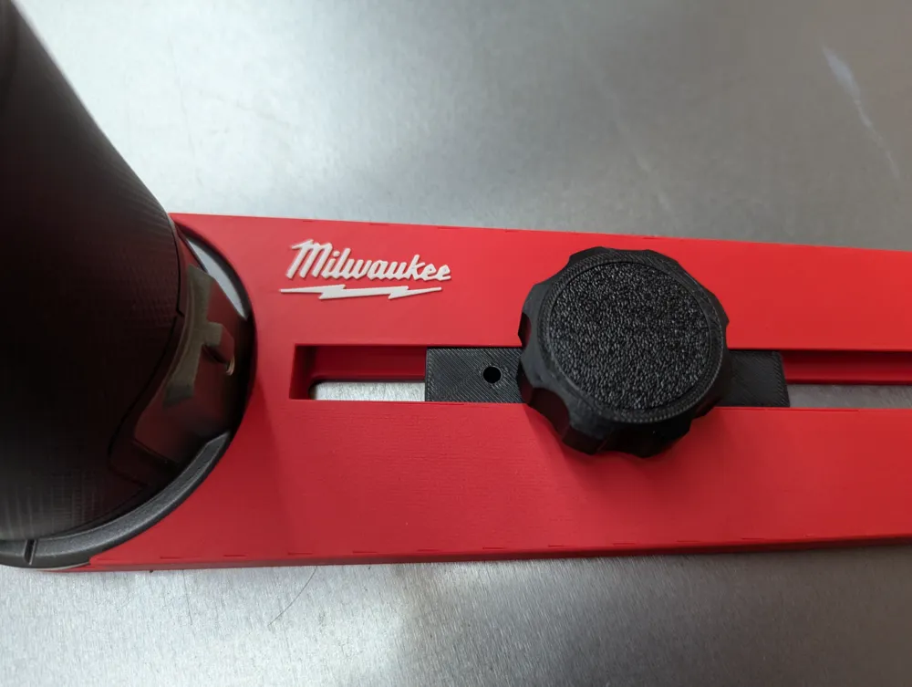 Milwaukee Trim Router Circle Jig by Pleasantly Plump - MakerWorld