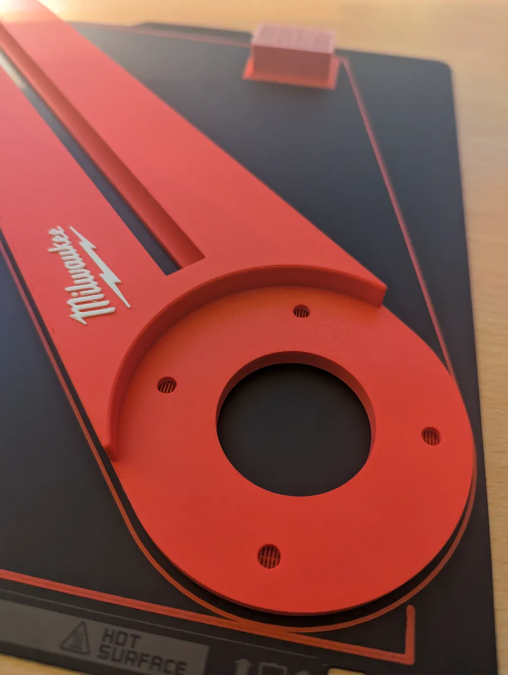 Milwaukee Trim Router Circle Jig by Pleasantly Plump MakerWorld ...