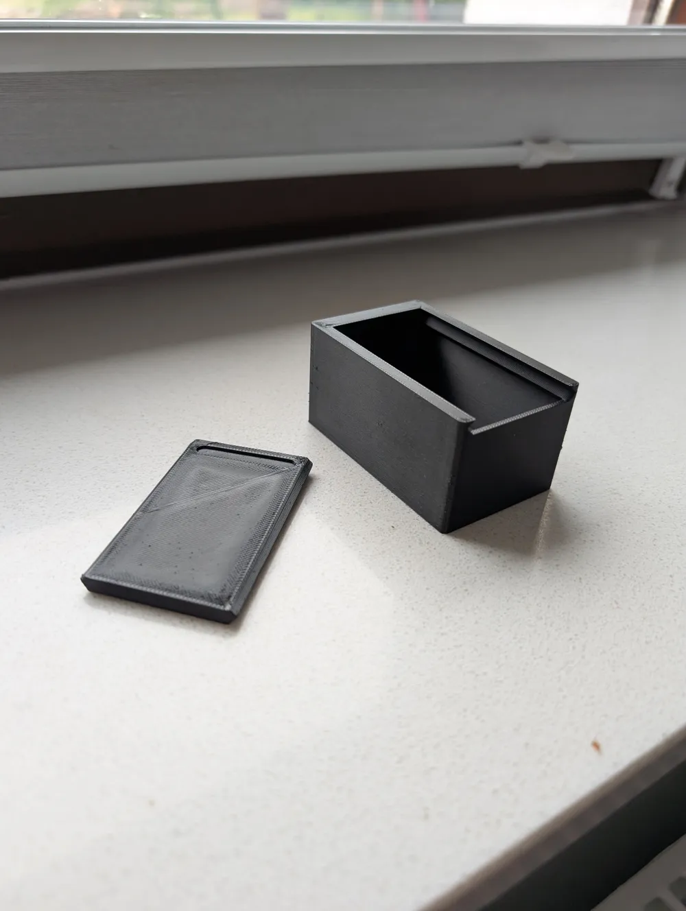 Sliding Box with Lid – Storage Container - Free 3D Print Model - MakerWorld