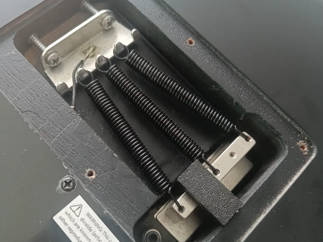 Guitar Tremolo Spring Lock by Cuztomprints3d MakerWorld: Download Free ...