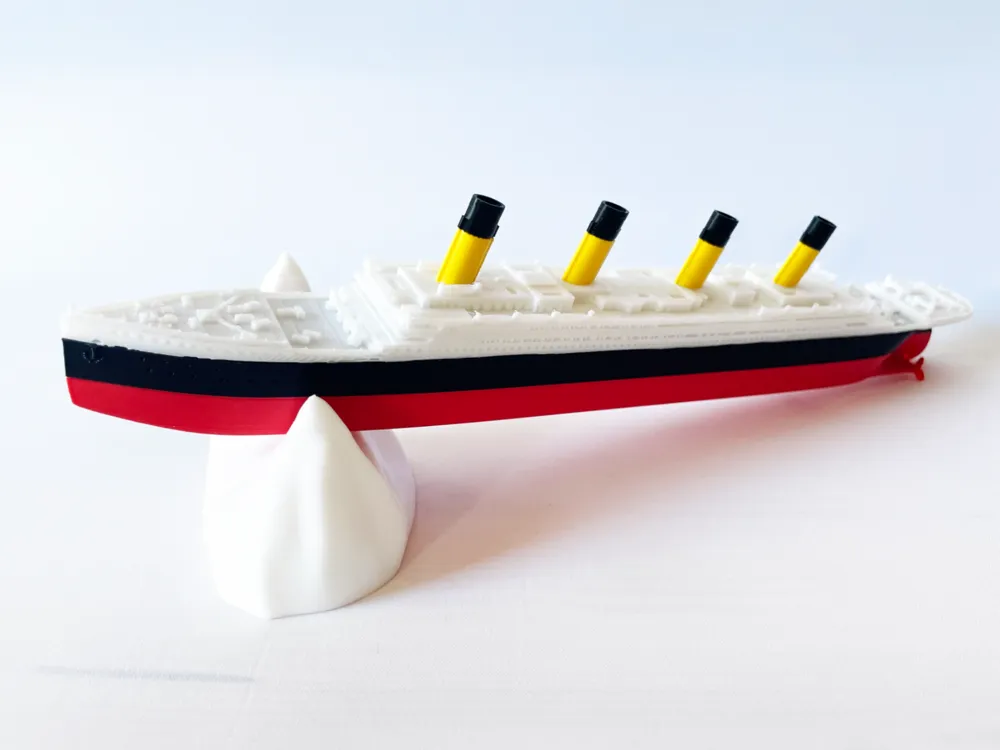 RMS TITANIC 1:1000 Scale 11.3 Inch 29cm - Free 3D Print Model - MakerWorld