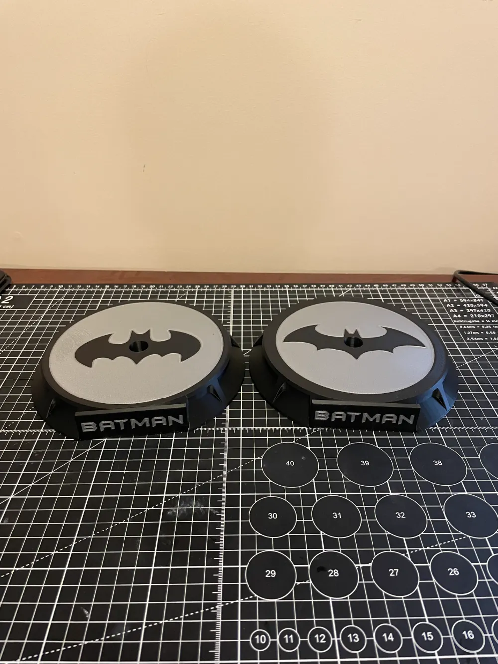 Batman Helmet Stand by Triple B 3D MakerWorld: Download Free 3D Models