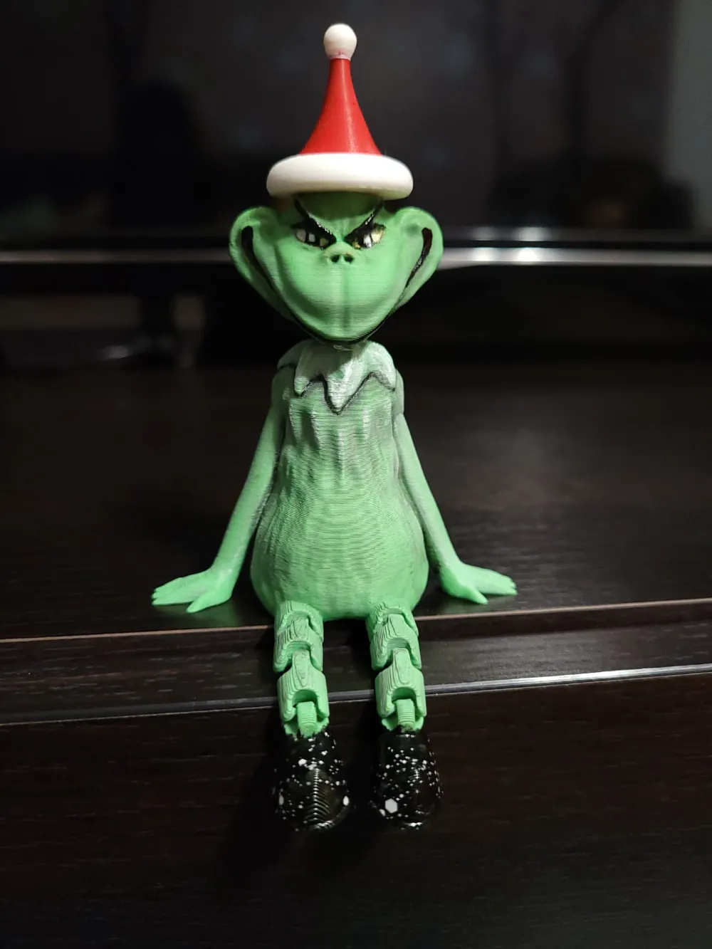 Articulated Christmas Grinch with flexible legs by Ireality MakerWorld: Download Free 3D Models