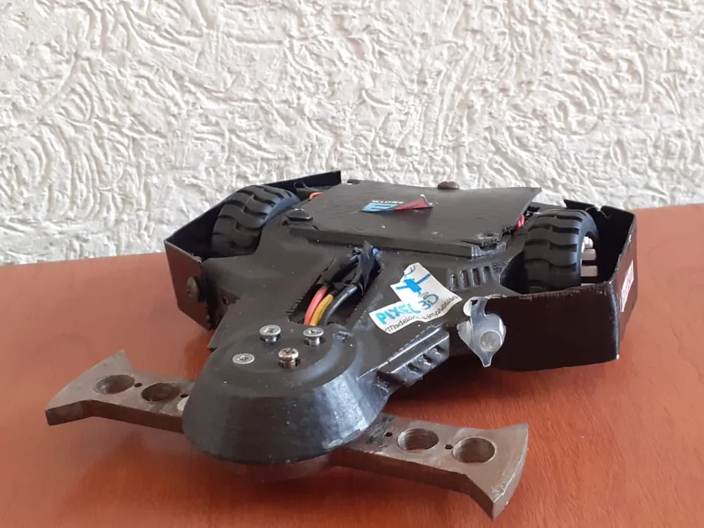 1lb Battlebot La pulga - Free 3D Print Model - MakerWorld