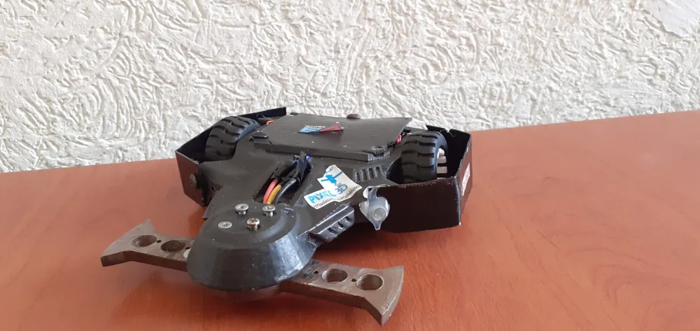 1lb Battlebot La pulga by Profe Yoshi MakerWorld: Download Free 3D Models