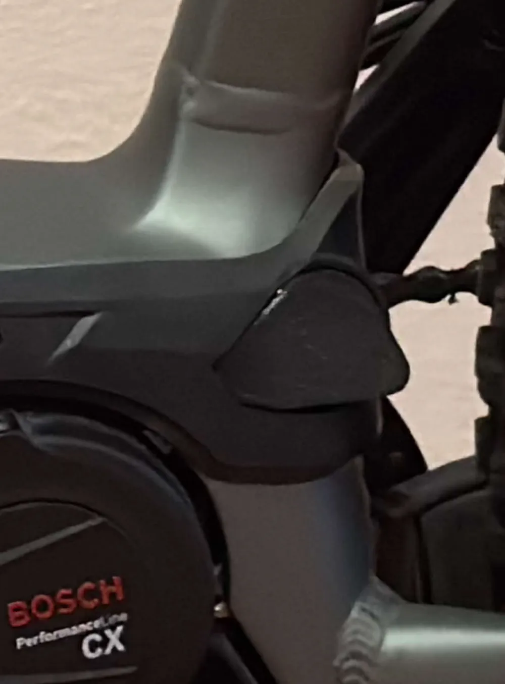 TPU Plug cover - Cube Reaction Hybrid 2023 - Bosch by michsiv - MakerWorld